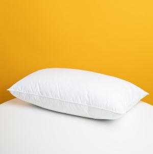 Choosing the Perfect Pillow, Our 101 Guide - Beds on Legs